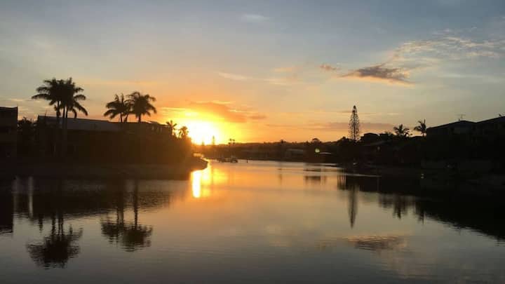 Saltwater Villas The Entire Complex (Sleeps 21) - Mooloolaba