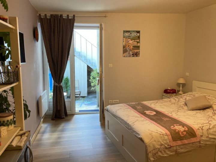 Chambre Cosy Avec Terrasse En Centre Historique - Riom