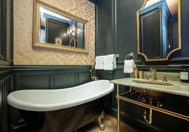 *The Polo Room* | Stay In Class | Central Location - Providence, RI