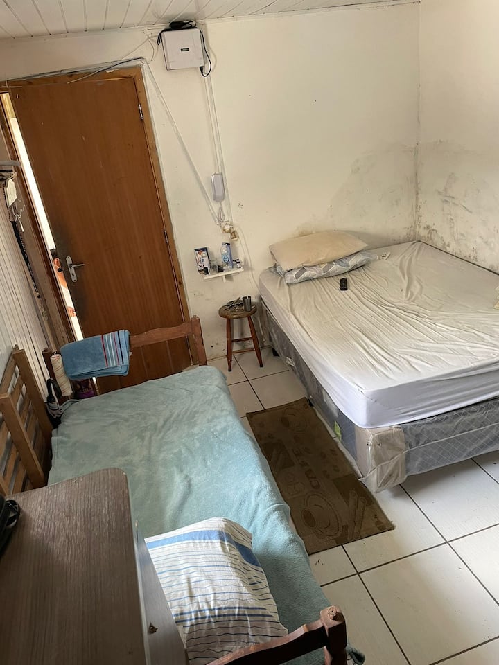 Quarto Unico Para Dormir E Tomar Banho - Balneário Camboriú