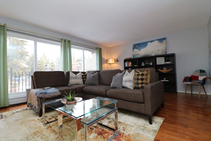 Sheer Perfection By North Glenmore Park Bl#247080 - Calgary