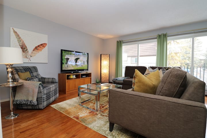 Sheer Perfection By North Glenmore Park Bl#247080 - Calgary