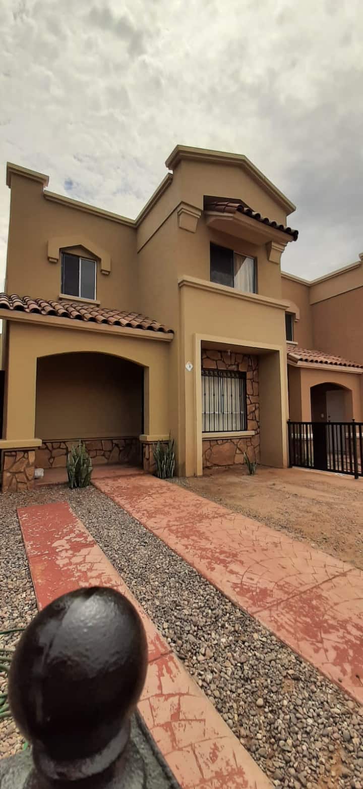 Casa Habitacion Muy Amplia Y Acogedora Con Wifi - Hermosillo