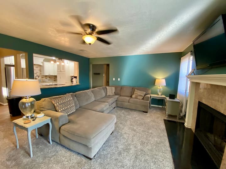 Comfort Your Way: Optional King Beds, Pet Friendly - Midland, TX