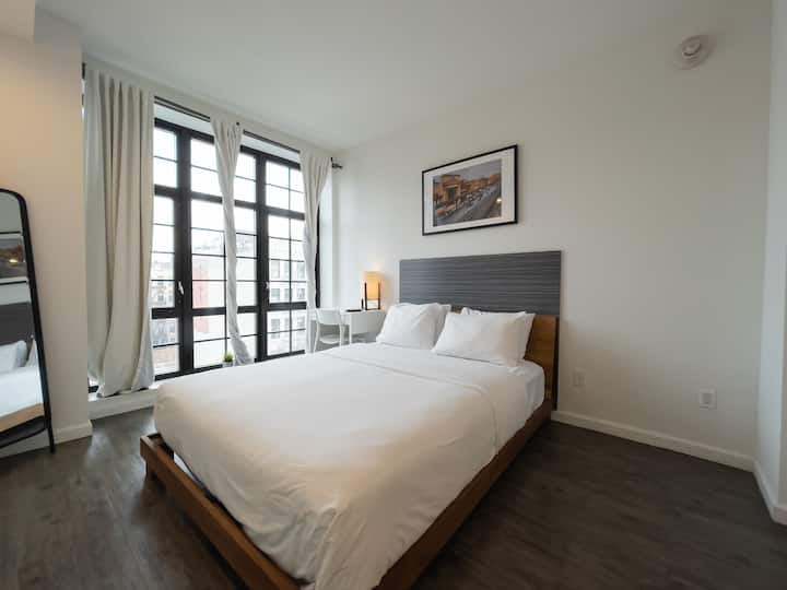 138 Bowery-classic Studio -