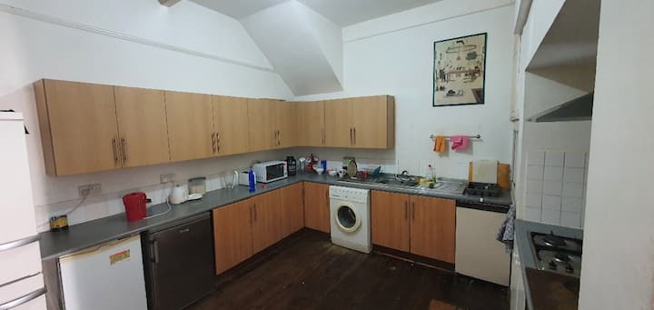 Single Room, Bh1, Parking, Quiet House, Nr Beach - Bournemouth