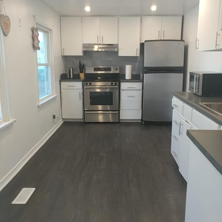 Spacious Entire House - Newmarket