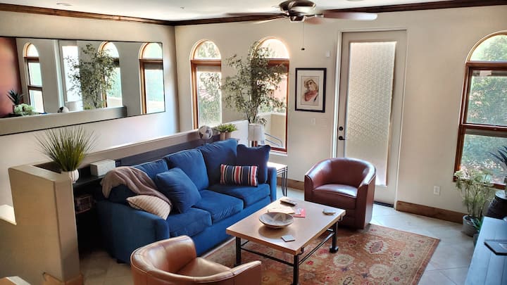 Foothills Town Home With Direct Riverwalk Access - Tucson, AZ