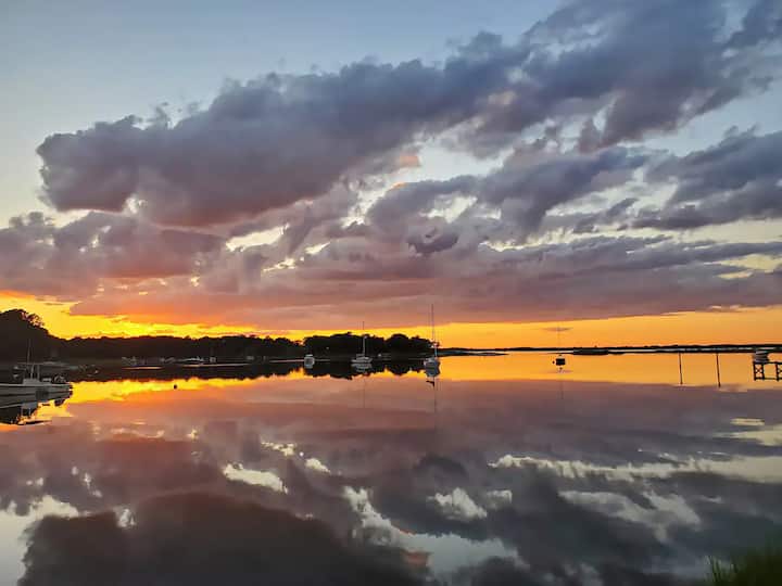 1 Bedroom Hamptons Waterfront Cottage Rental - Palmer Vineyards, Riverhead