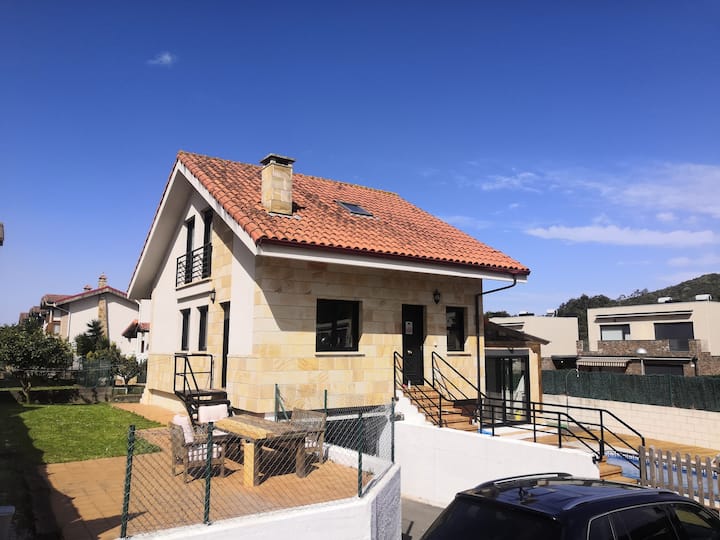 Summer Villa With Private Pool - Noja