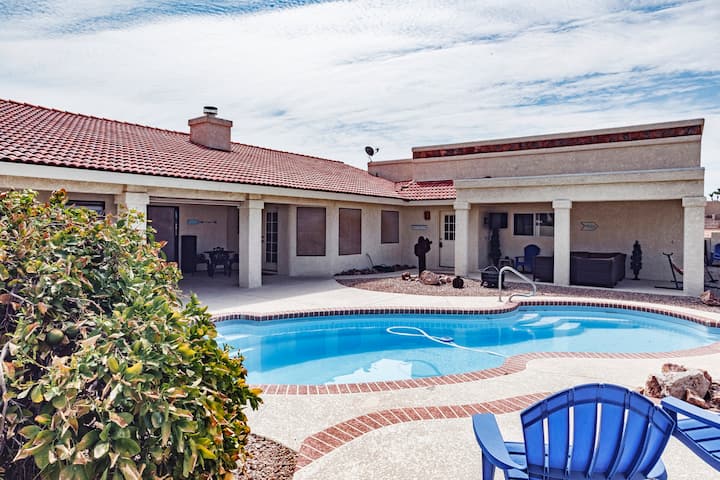 Lakeside Getaway | Pool | Boat Parking | Game Room - Lake Havasu City, AZ