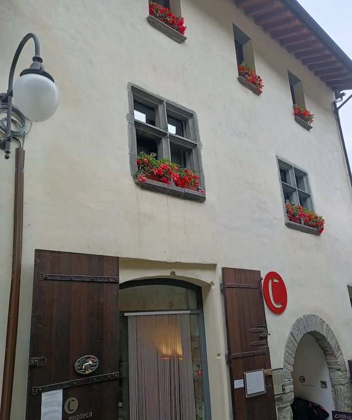 Casa Ai Piedi Del Forte Di Bard - Aostatal