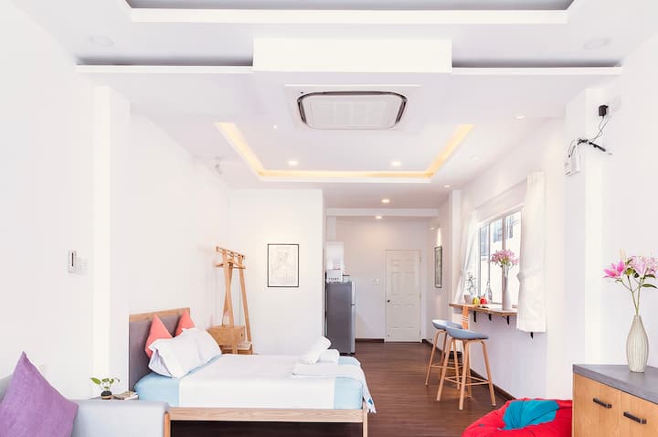 Central Location - Spacious Studio W/ Balcony - Ciudad Ho Chi Minh (Saigón)