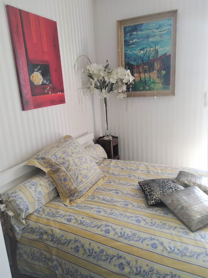 Chambre Privée Dans Bel Appartement Avec Terrasse - Chalon-sur-Saône