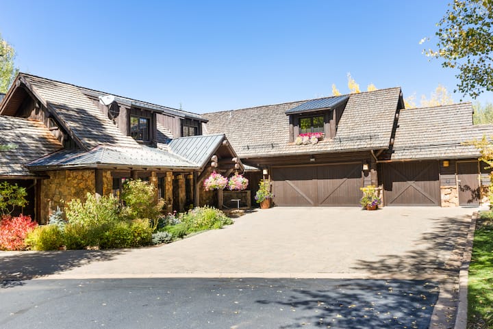 Luxurious Ski In Ski Out In Arrowhead Ski Resort - Edwards, CO