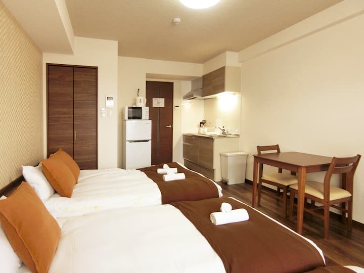 4ppl/1min To Shinimamiya St./easy Access->kix/9752 - Osaka
