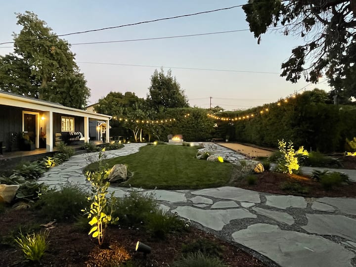 Cozy Cottage - Castro Valley, CA