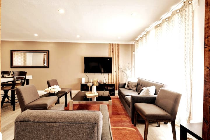 Toronto Bright Modern 3 Br, 2 Bath With Netflix - Toronto