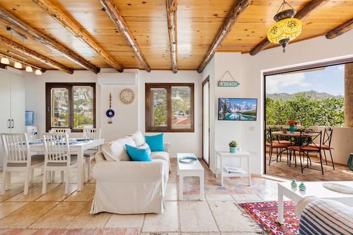 Minerva Apartment - Super Central Shared Pool - Kalkan