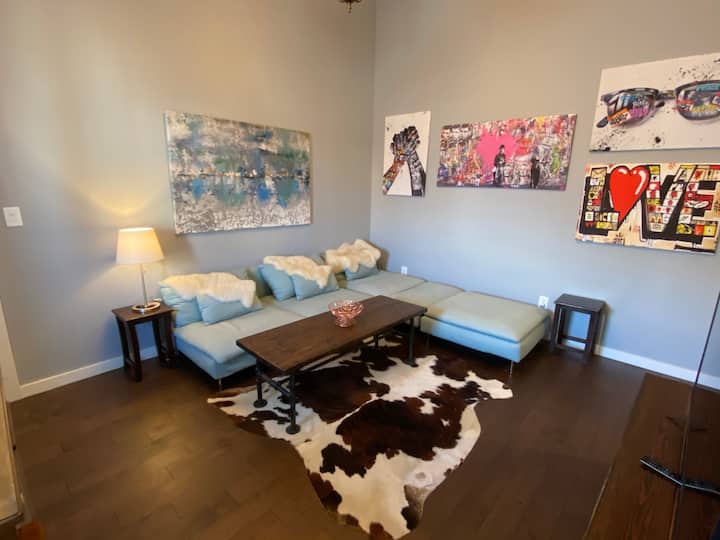 Modern, Huge And Cool - Philadelphie, PA