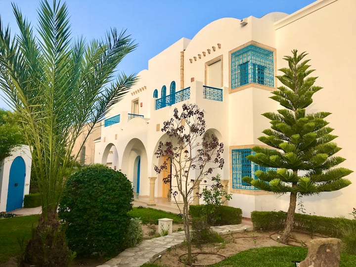 Spacieuse Villa Kelibia La Blanche, Plage Mansoura - Kélibia