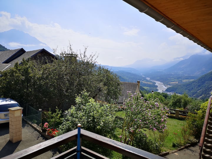 Gîte 4 Personnes Au Calme Absolu Hautes Alpes - Corps
