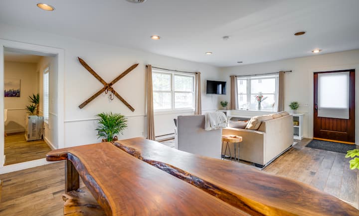 Cozy Bungalow Home In The Heart Of Stowe Village - Stowe, VT