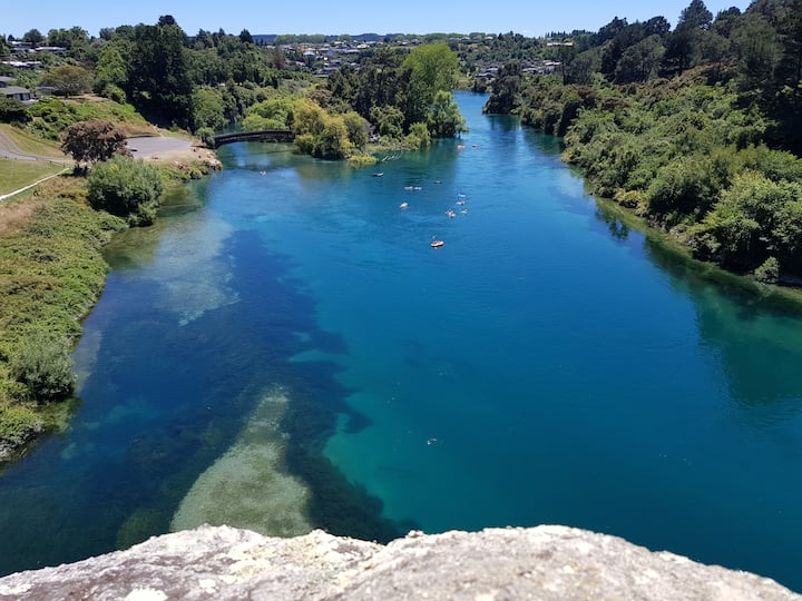 A Quiet, Peaceful Hideaway By The Waikato River. - Taupō