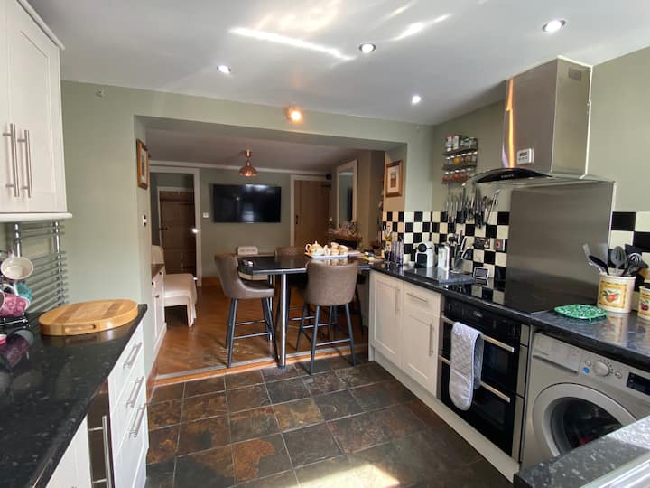 Entire Cottage On The Outskirts Of Ulverston - 阿爾弗斯頓