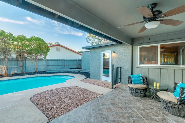 Renovated House With A Swimming Pool - Phoenix, AZ