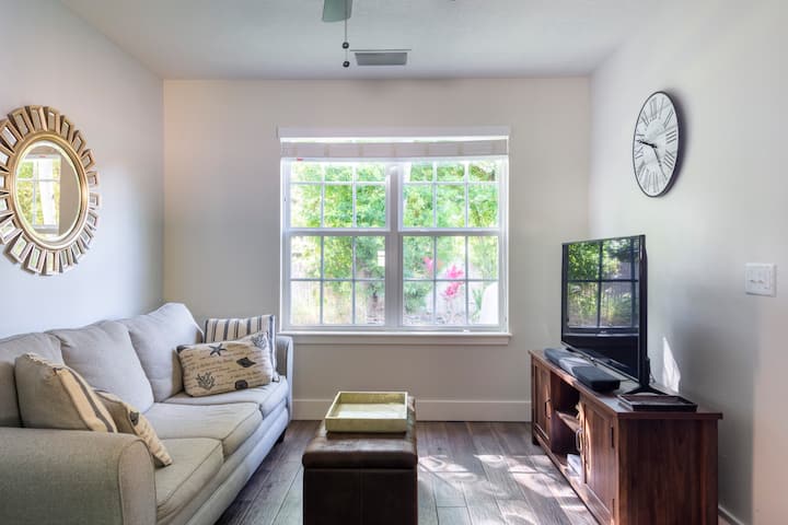 Cottage Retreat In The City - Maitland, FL