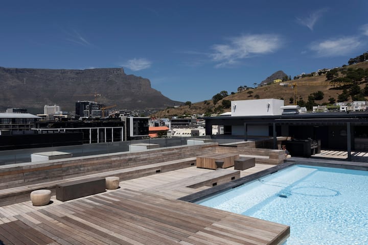 5th Floor: Views, Work Space & Prime Location - Cape Town