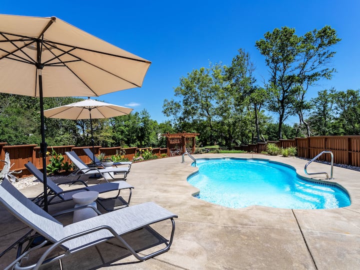 Private Salt Water Pool "Blue Heaven Beach Escape" - Southern Shores, NC