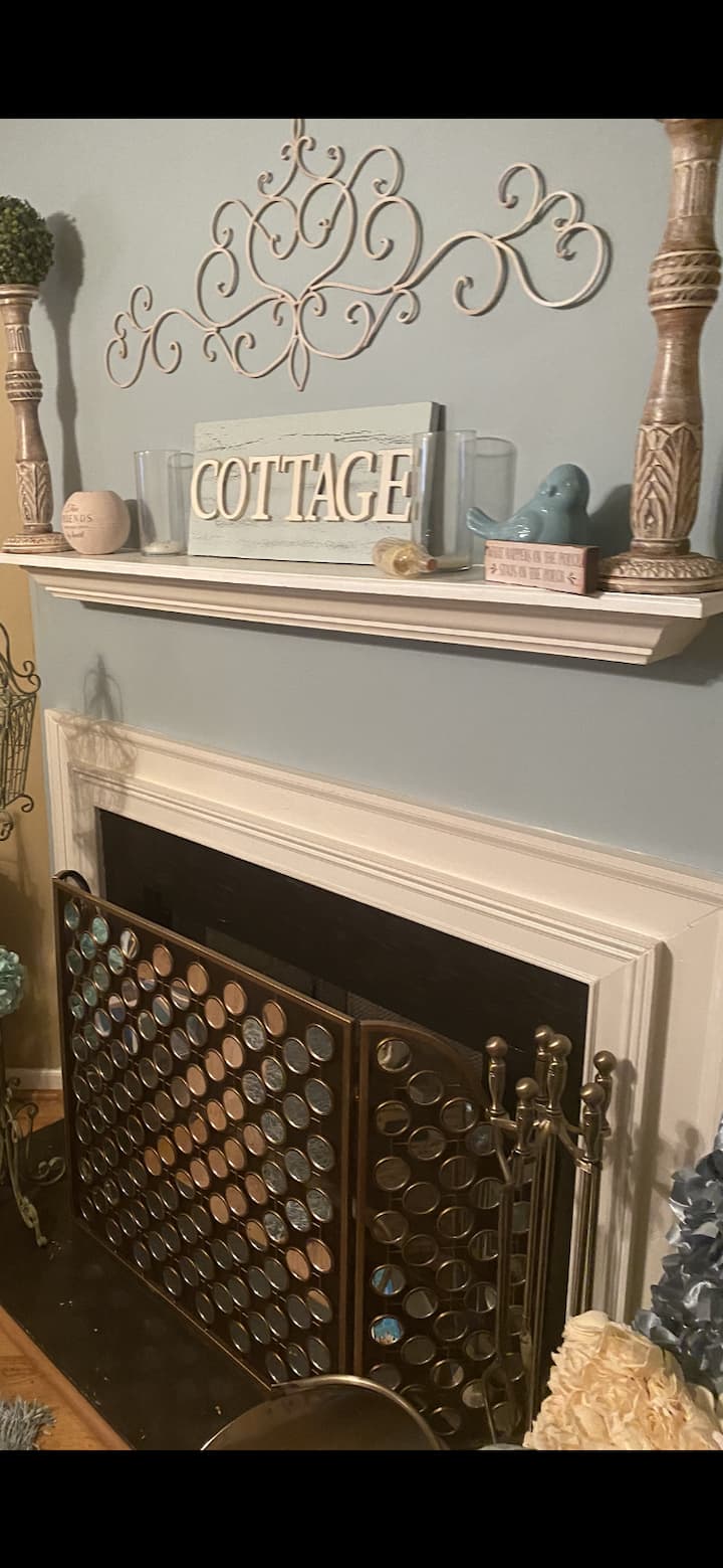 Cozy 2 Bedroom Townhouse With Indoor Fireplace - Augusta, GA