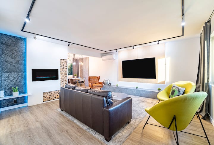 Insta-worthy Apartment Next To Disneyland - Anaheim, CA