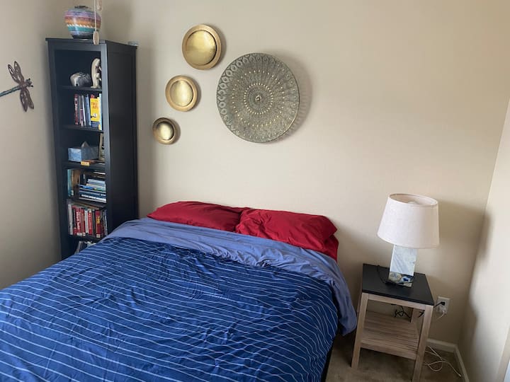 Private Room For Long-term Stays - Castle Rock, CO