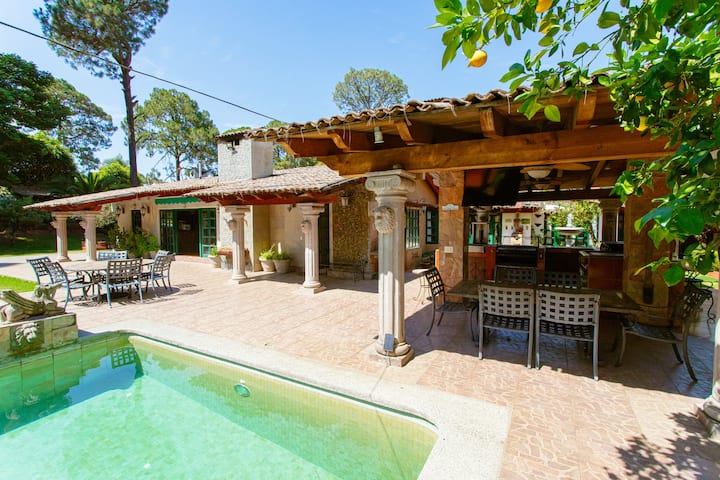 Casa En Avándaro Para 26 Personas (Incluye Gas!) - Valle de Bravo