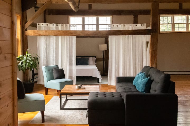 High Vibe Barn In The Finger Lakes - Finger Lakes, NY