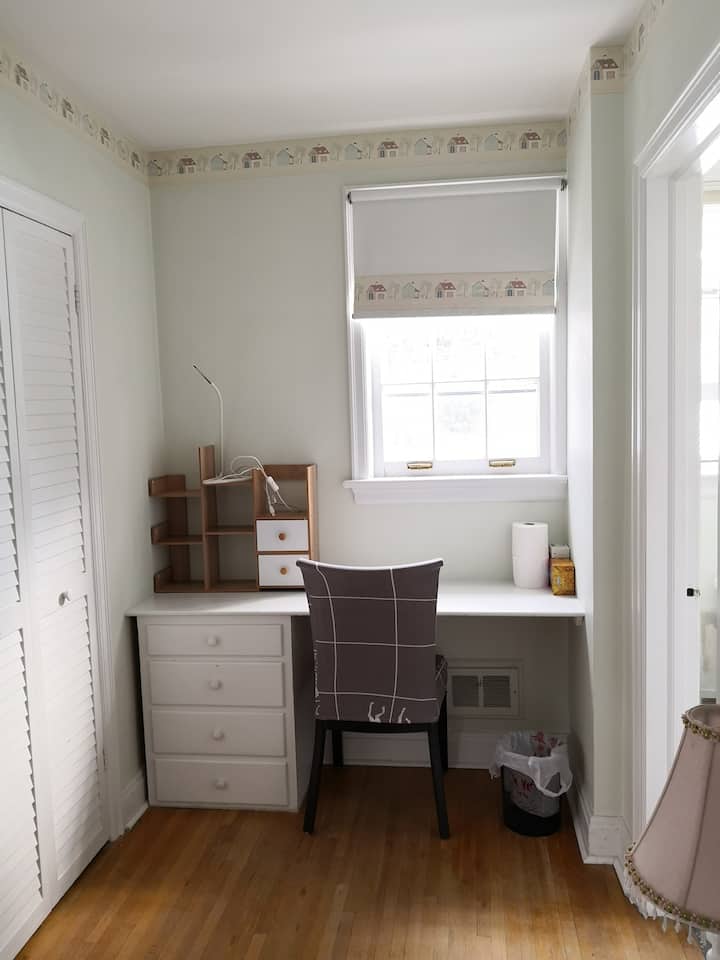 Private Bedroom With Private Toilet Inside - Toronto