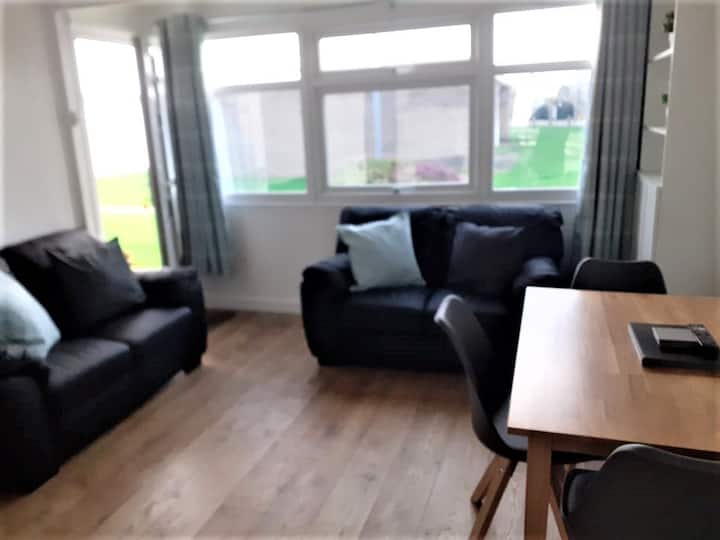 Light & Airy Chalet Nr Beach, Broads & Gt Yarmouth - Caister-on-Sea