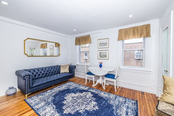 Globetrotter's Delight, Spacious 2 Bedroom Flat - Philadelphia, PA