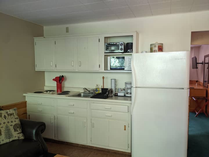 Lnyx Lookout King Suite W/ Kitchen - Lake George, NY