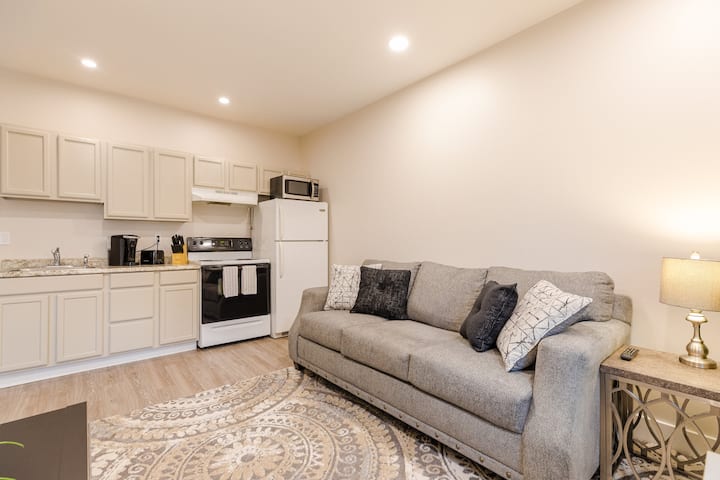Historic Downtown Suite - Great Falls, MT