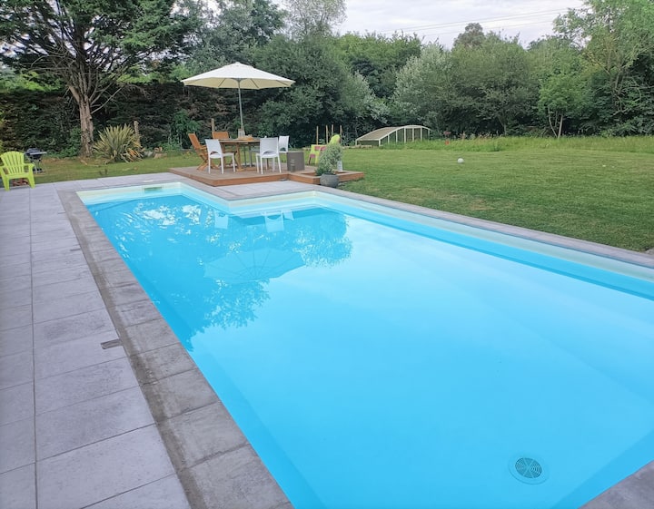 Maison De 150m2 - Piscine Chauffée - Tennis - Cholet