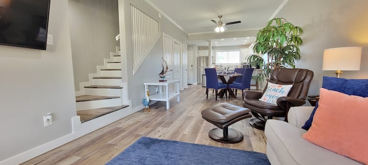 Updated, Conveniently Located Townhome Style Condo - South Padre Island, TX