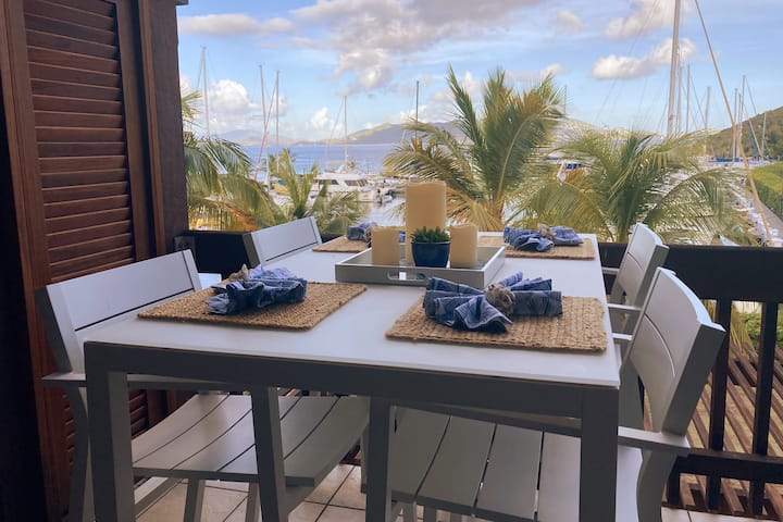 {Dwel}@8 - Oceanfront Living At Sapphire Resort! - Saint John