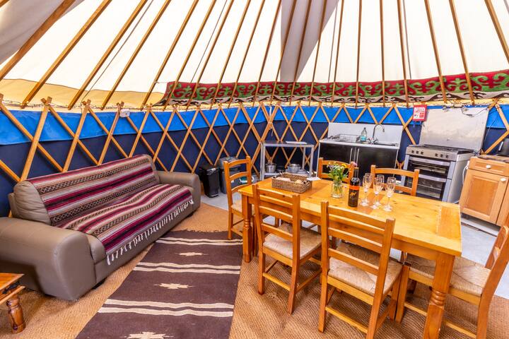 Top 10 Yurts Near Bruton, UK | Trip101