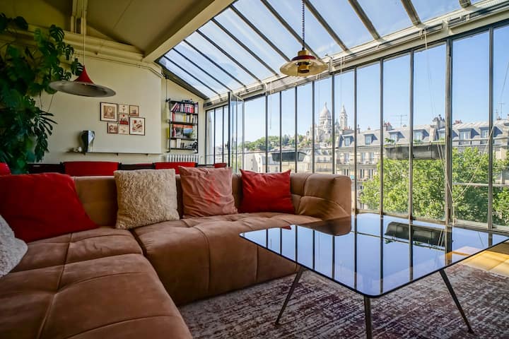 Atelier D’artiste Avec Vue Sur Le Sacré Cœur - Paris