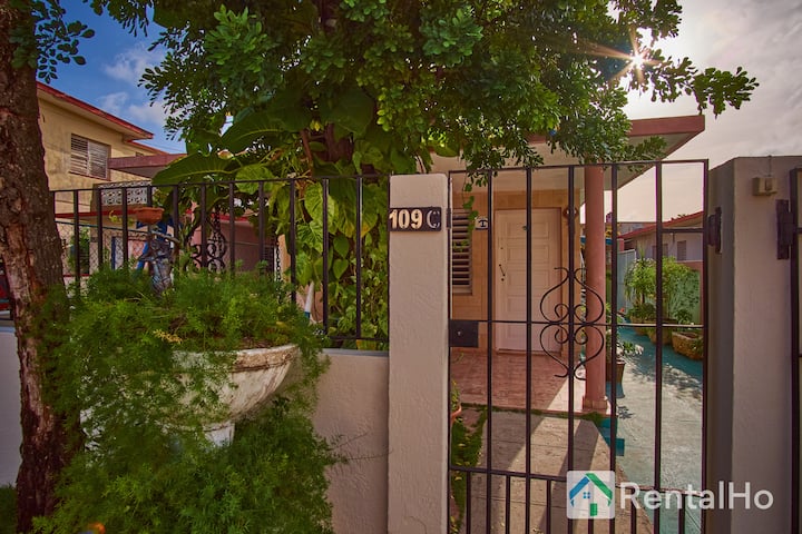 Charming Home | Wifi | Terrace | Kitchen | Beach - Varadero
