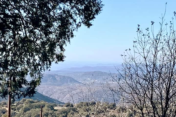 "Mountain View": Guest House @ Skylark Manor - Julian, CA